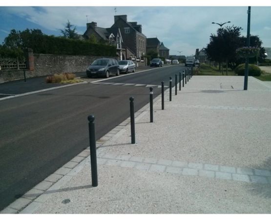 Installation de plots anti stationnement - www.mairie-wattignies.com